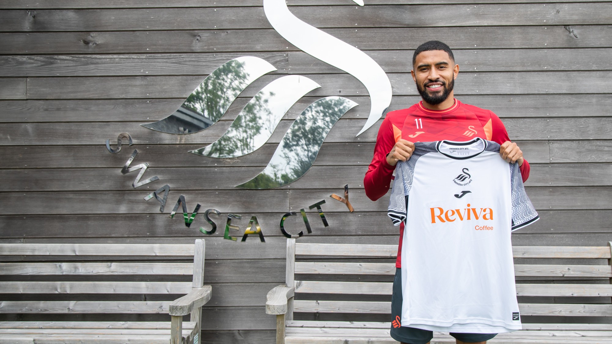 Swansea City complete signing of Josh Ginnelly | Swansea Swansea City complete signing of Josh Ginnelly | Swansea